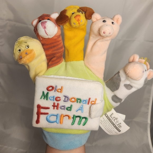 Scholastic | Toys | Old Macdonald Had A Farm Hand Puppet Book Little ...